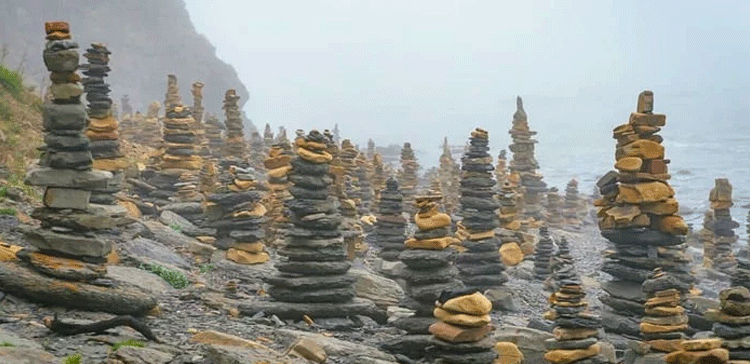 This Russian Beach Is Covered With Hundreds of Man-Made Stone Towers