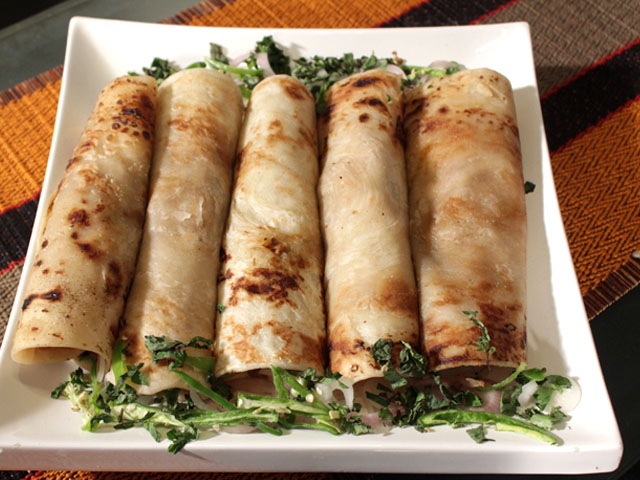 Butter Chicken Roll Recipe By Zubaida Tariq - Cook with Hamariweb.com